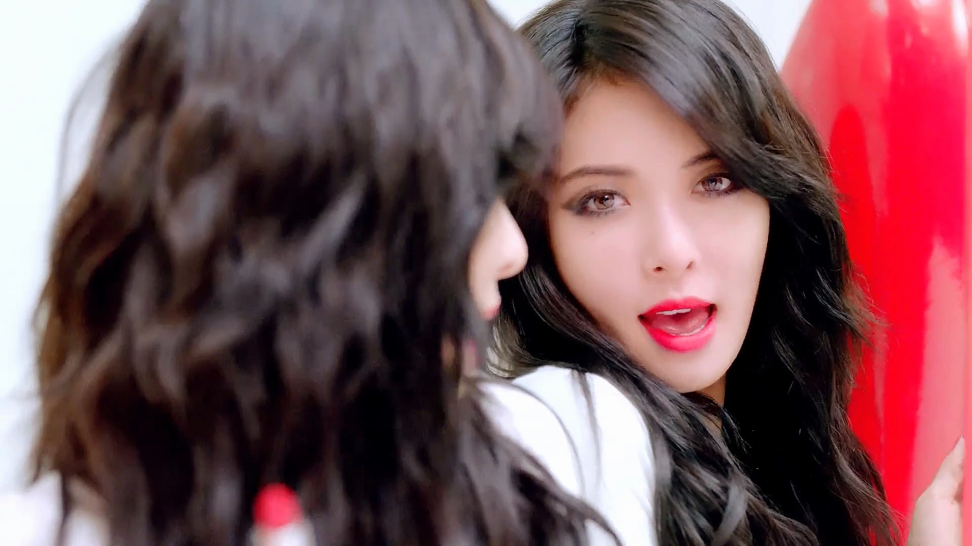 Hyuna: Βάζει φωτιά με το Red από το EP A Talk (+screencaps) | I say ...
