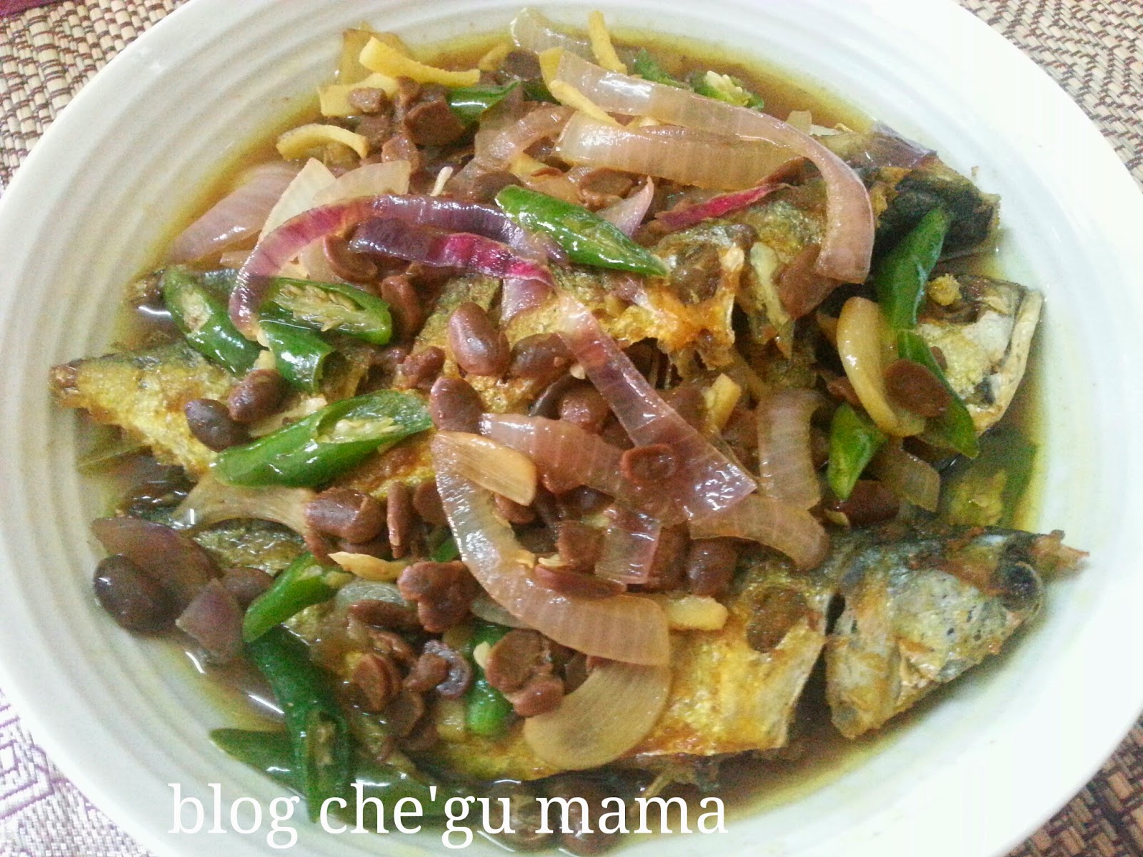 ini BeLOg Che' Gu MaMa...: KEMBUNG MASAK TAUCU PEDAS