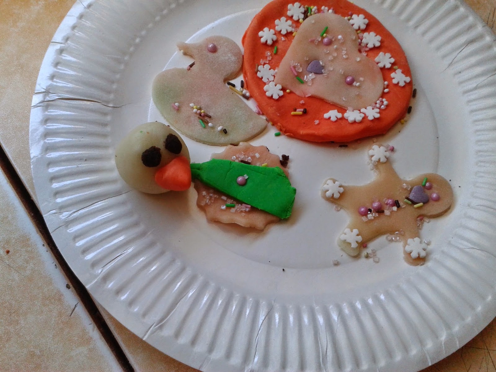 mes idees de sorties sympa: Décor en pâte à sucre et en pâte d'amande ...