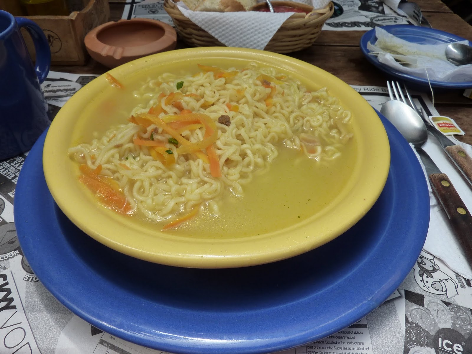 Flight of the Feldmans: Mmmm, mmmm, food