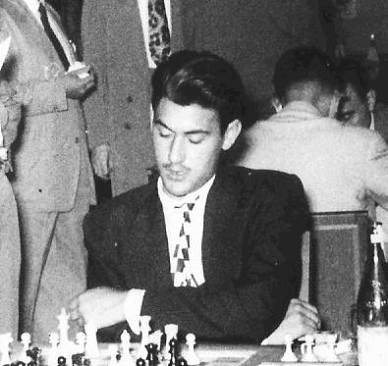 Ajedrez, la lucha continúa: Román Torán en La Vanguardia - Columna Nº24 ...