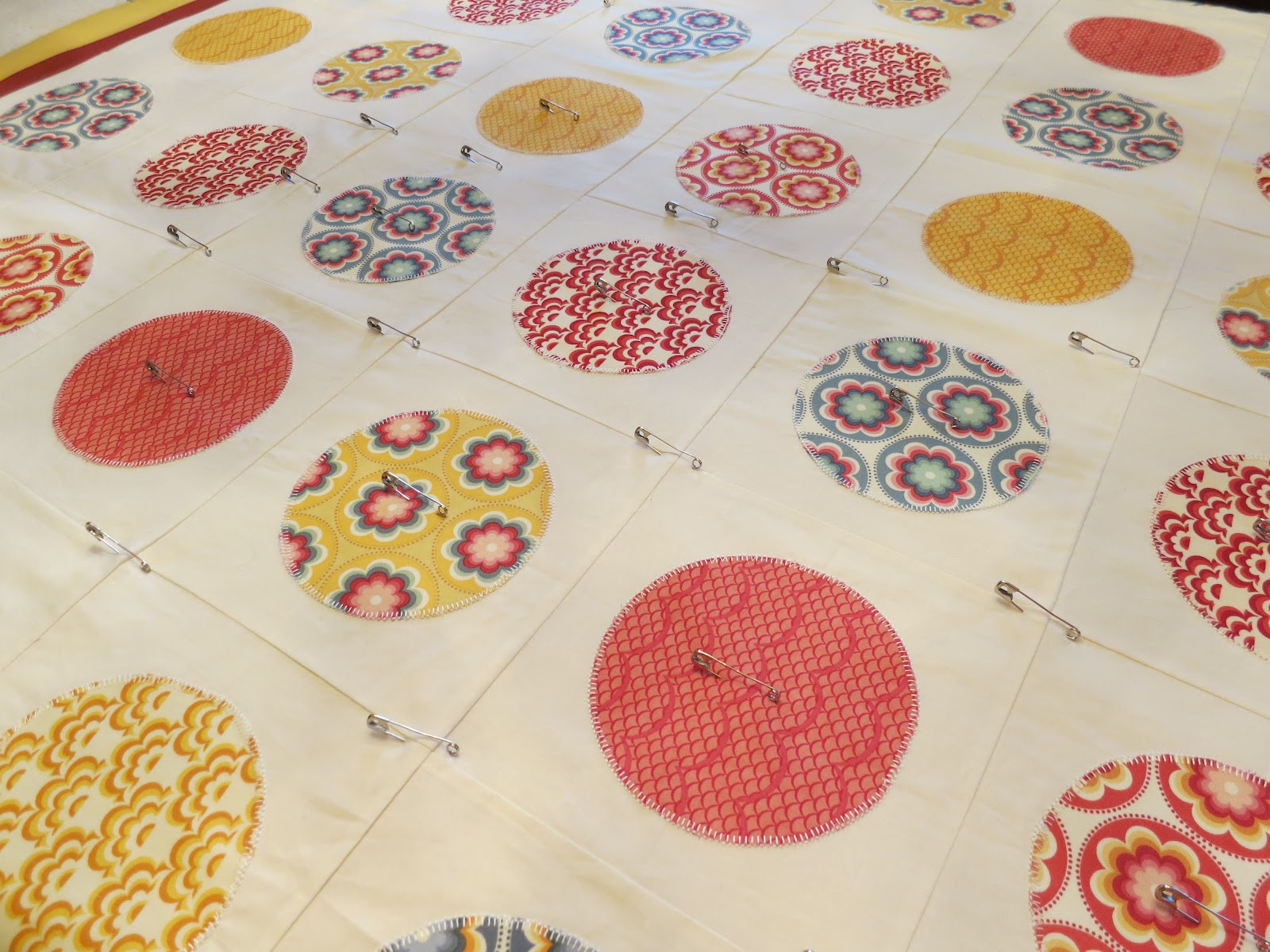 Will It Go Round In Circles? ~ Free Quilt Pattern and Tutorial ~ Part 4 ...