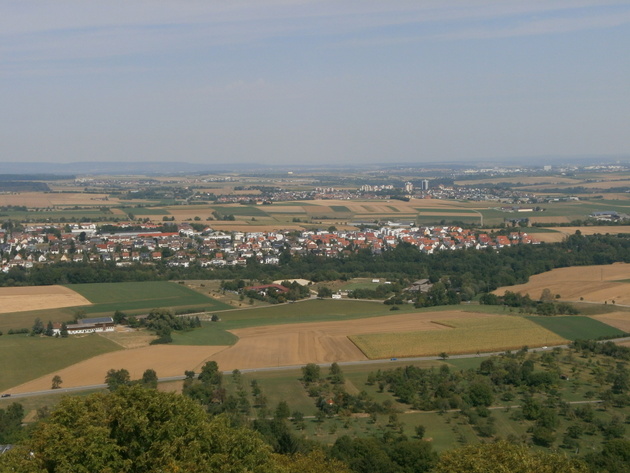 Wege in der Region Stuttgart: Aussicht vom Engelbergturm bei Leonberg