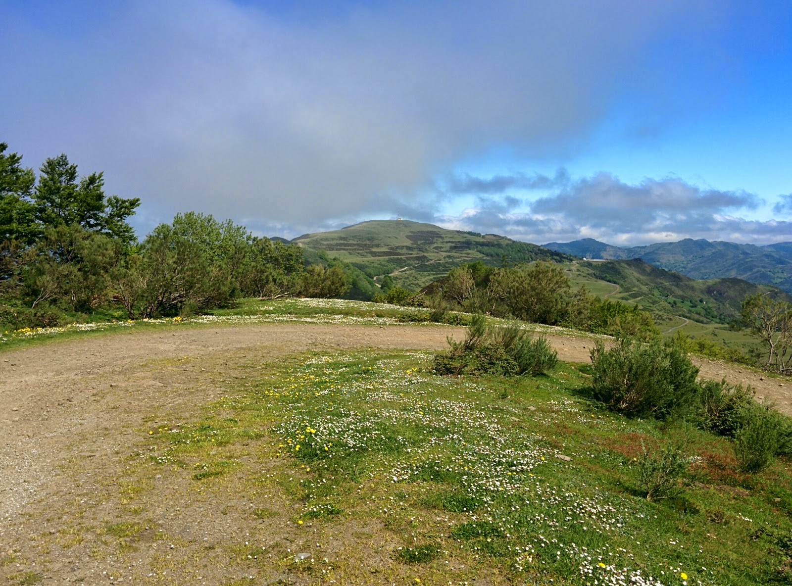 A lo bouzo: Alto de la Texera desde Cotobello [Aller]