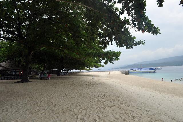 Best Vacations: Top 5 Best Beach Destinations in Samal Island
