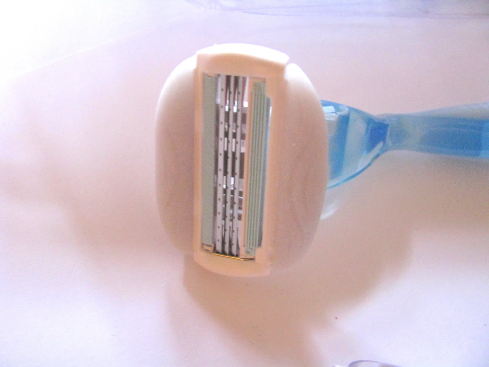 The Beauty Alchemist: Venus Pro Skin Razor