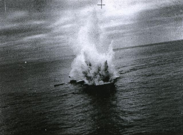 World War 2 Eagles: Photographic sequence of attack on U-625