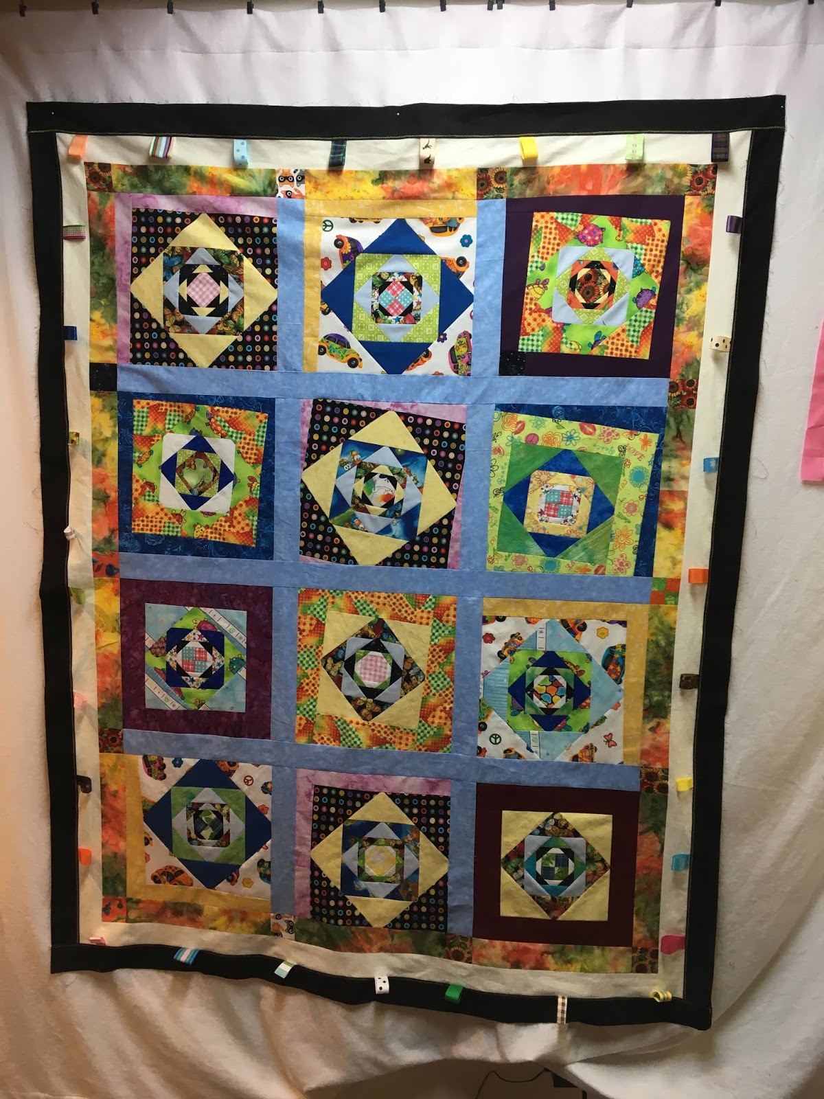 Tammy's Craft Emporium: Exploding Blocks quilt - great scrapbuster.