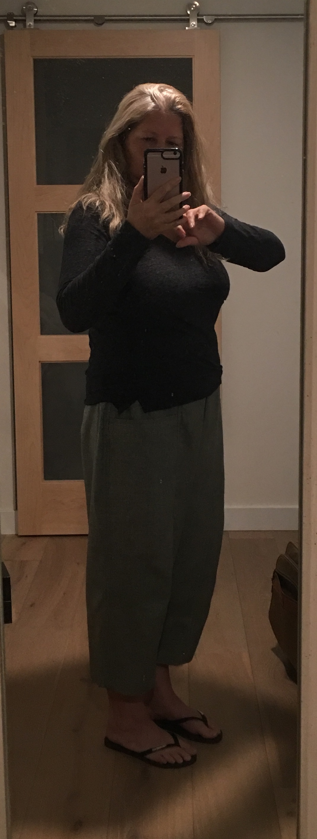 Adonising: Vogue 8499 Marci Tilton Ankle pant....