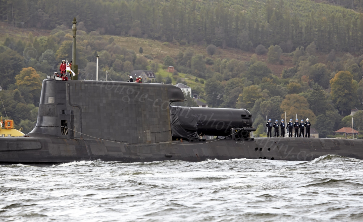 Dougie Coull Photography: HMS Astute - Departing Faslane Naval Base
