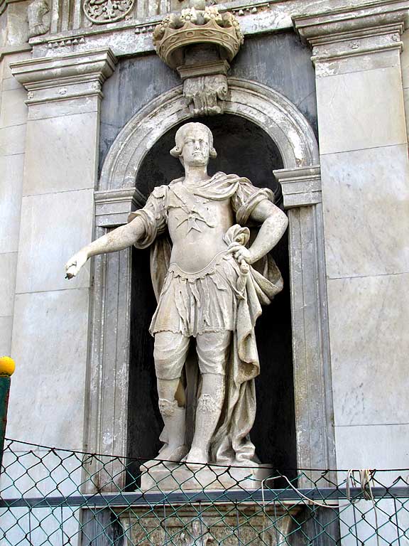 Livorno Daily Photo: Caged Emperor