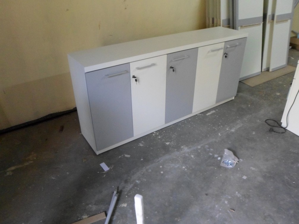 Rak File Tertutup - Custom Furniture Semarang | Rak File Semarang