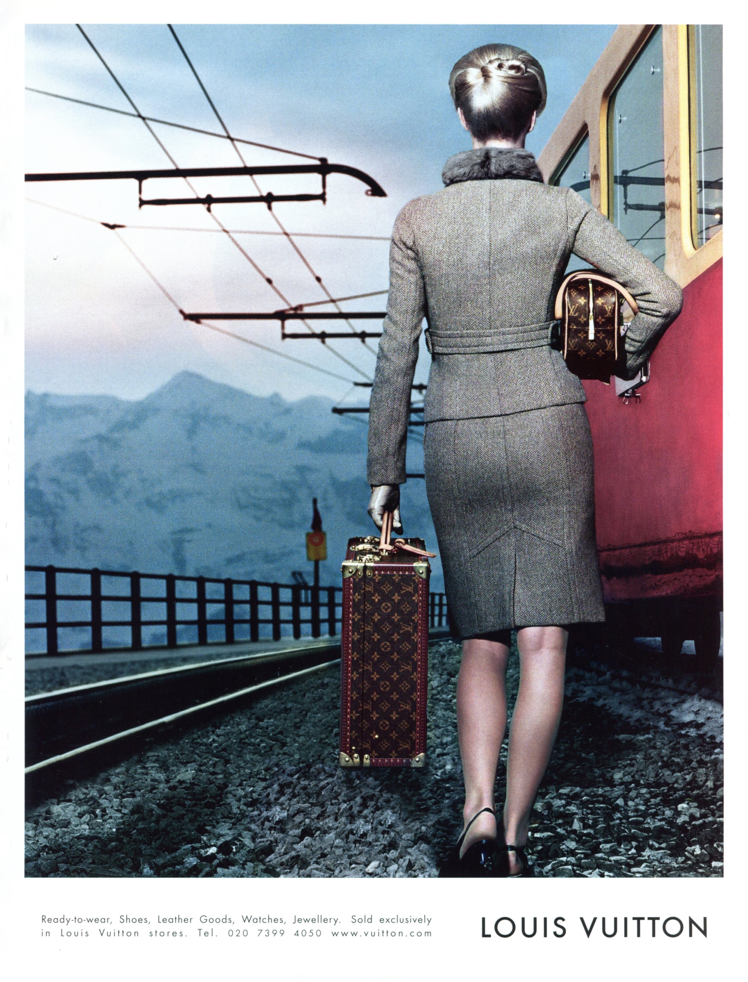 AD CAMPAIGN: LOUIS VUITTON FW 2002