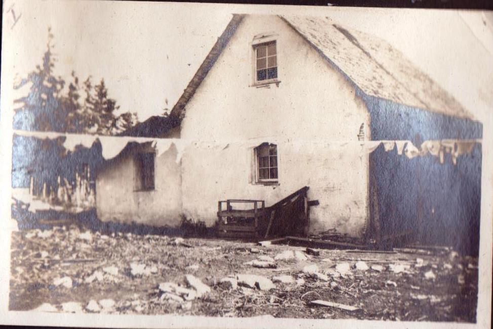 William Fox Pinhey & Family: Cumberland House