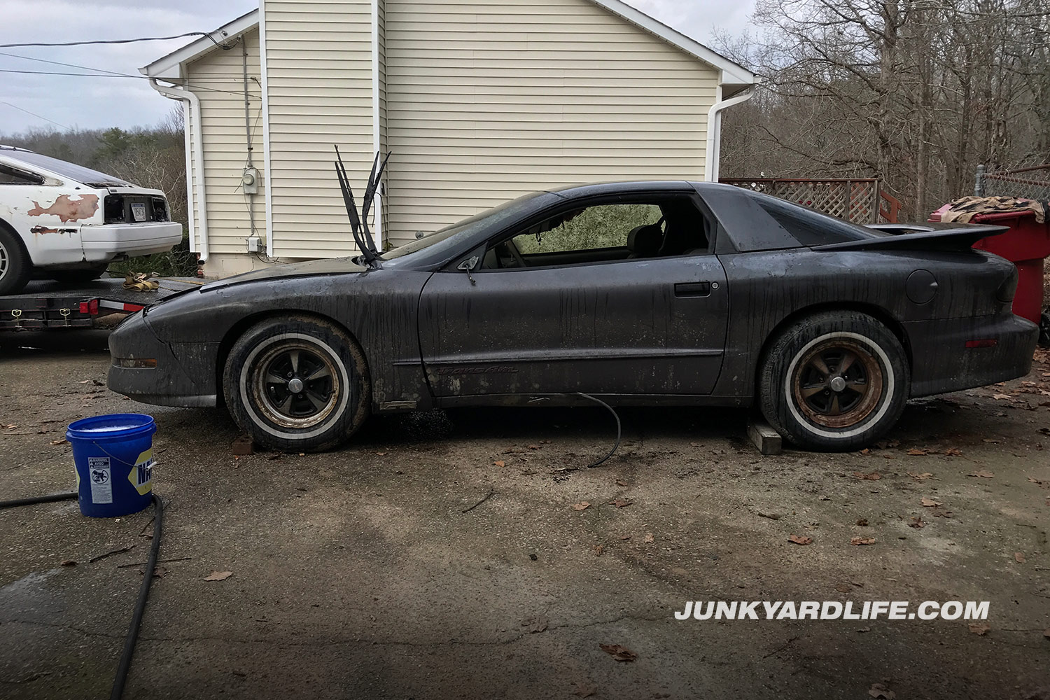 Junkyard Life: Classic Cars, Muscle Cars, Barn finds, Hot rods and part ...