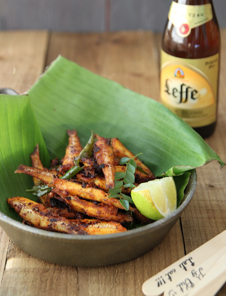 My Kitchen Antics: Netholi fry (Fried anchovies)