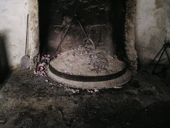 ΛΙΒΑΔΟΧΩΡΙ ΤΡΙΚΑΛΩΝ ΓΑΣΤΡΑ