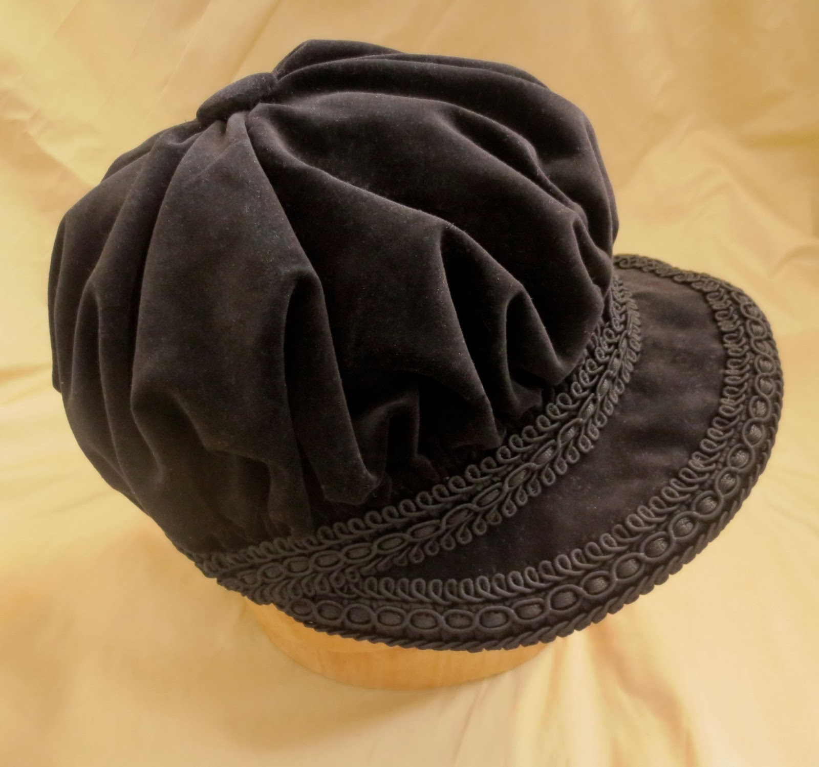 Festive Attyre: Quickie Capote