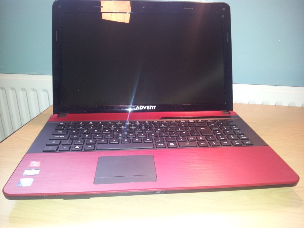 Dell Wallpaer: Red LapTop