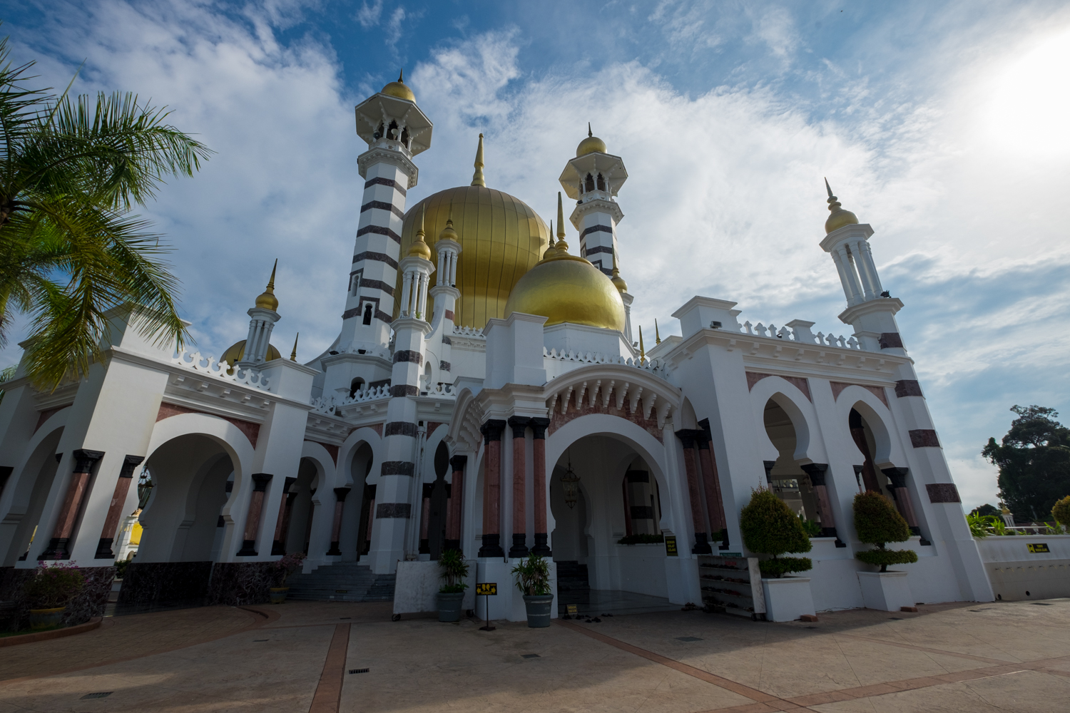 Hello Talalay: A Visit To The Ubudiah Royal Mosque In Kuala Kangsar