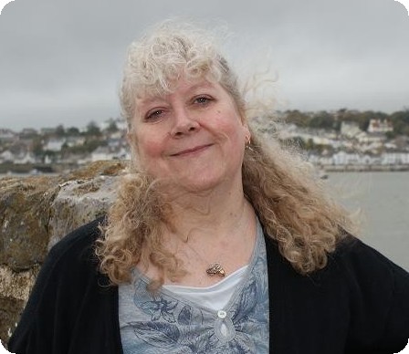 Pauline Barclay : Siting Round my Pool, Helen Hollick and Peggy Stanton