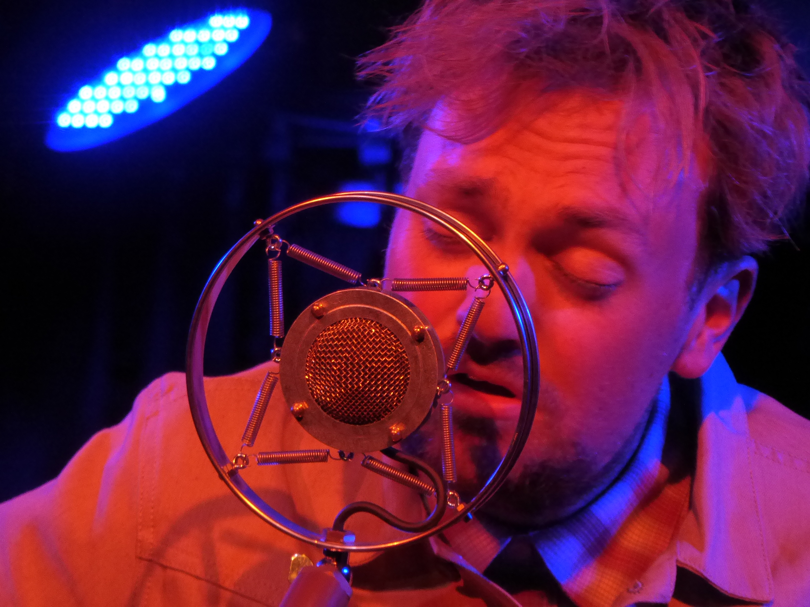 Ronald Says - memoirs of a music addict: On Stage: Tim Knol @ De Nieuwe KHL