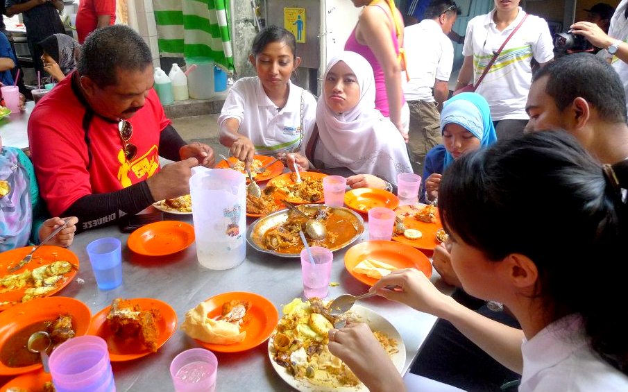 PETRONAS Switch for XTRA Road Challenge with Celebrities! Support my ...