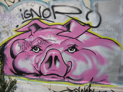West Coast Graffiti: Graffiti Pigs