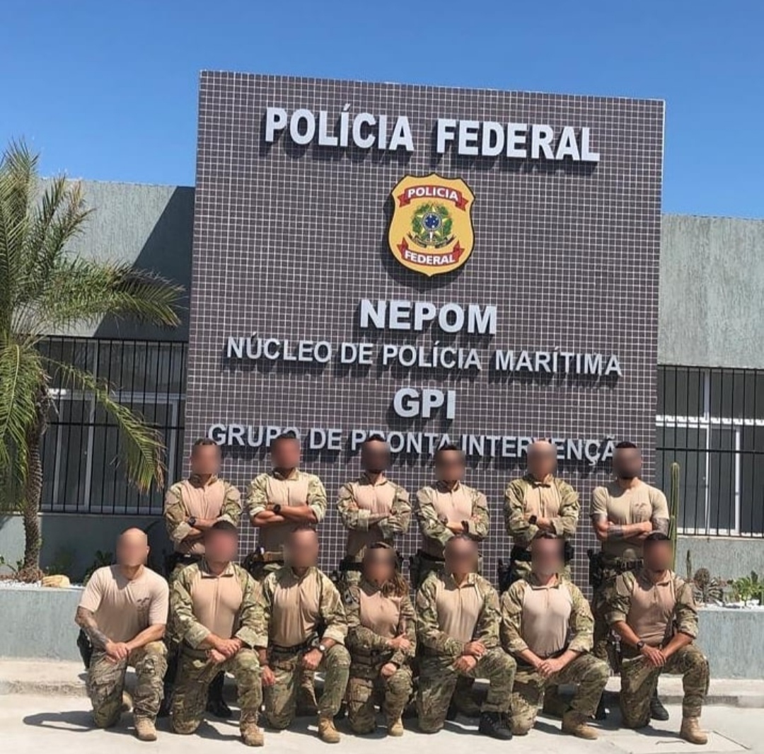O Nepomé responsável pela fiscalização rotineira no porto. Já o GPI ... O Nepomé responsável pela fiscalização rotineira no porto. Já o GPI ...