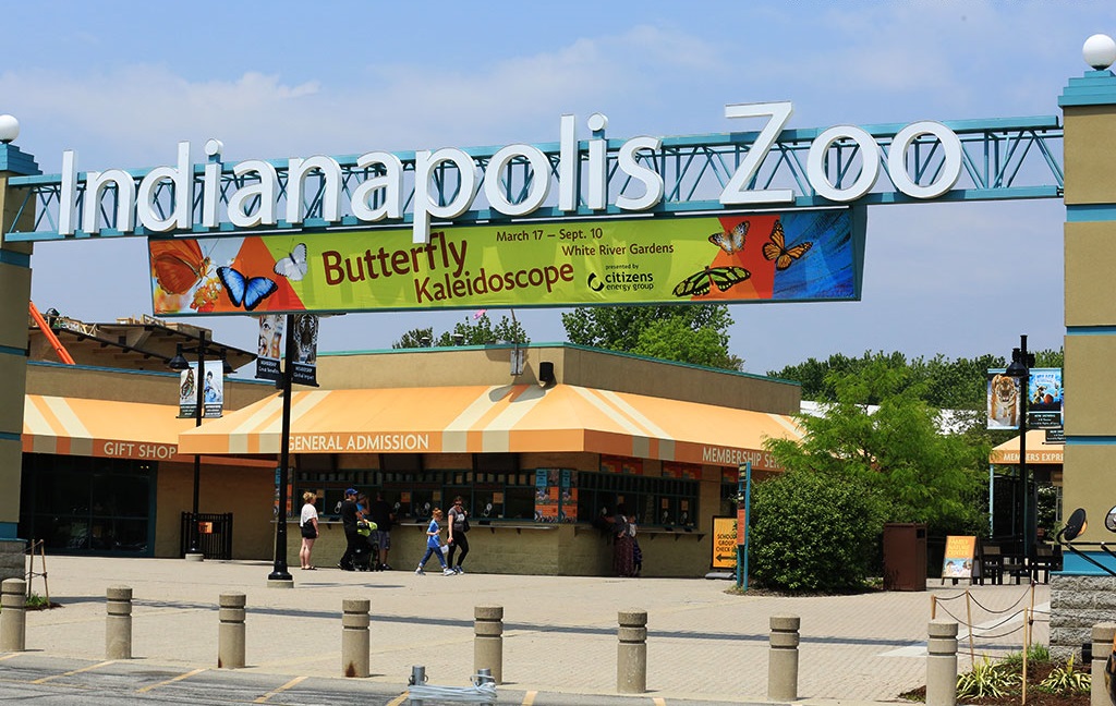 Indianapolis Zoo, Indiana, USA (with Map & Photos)
