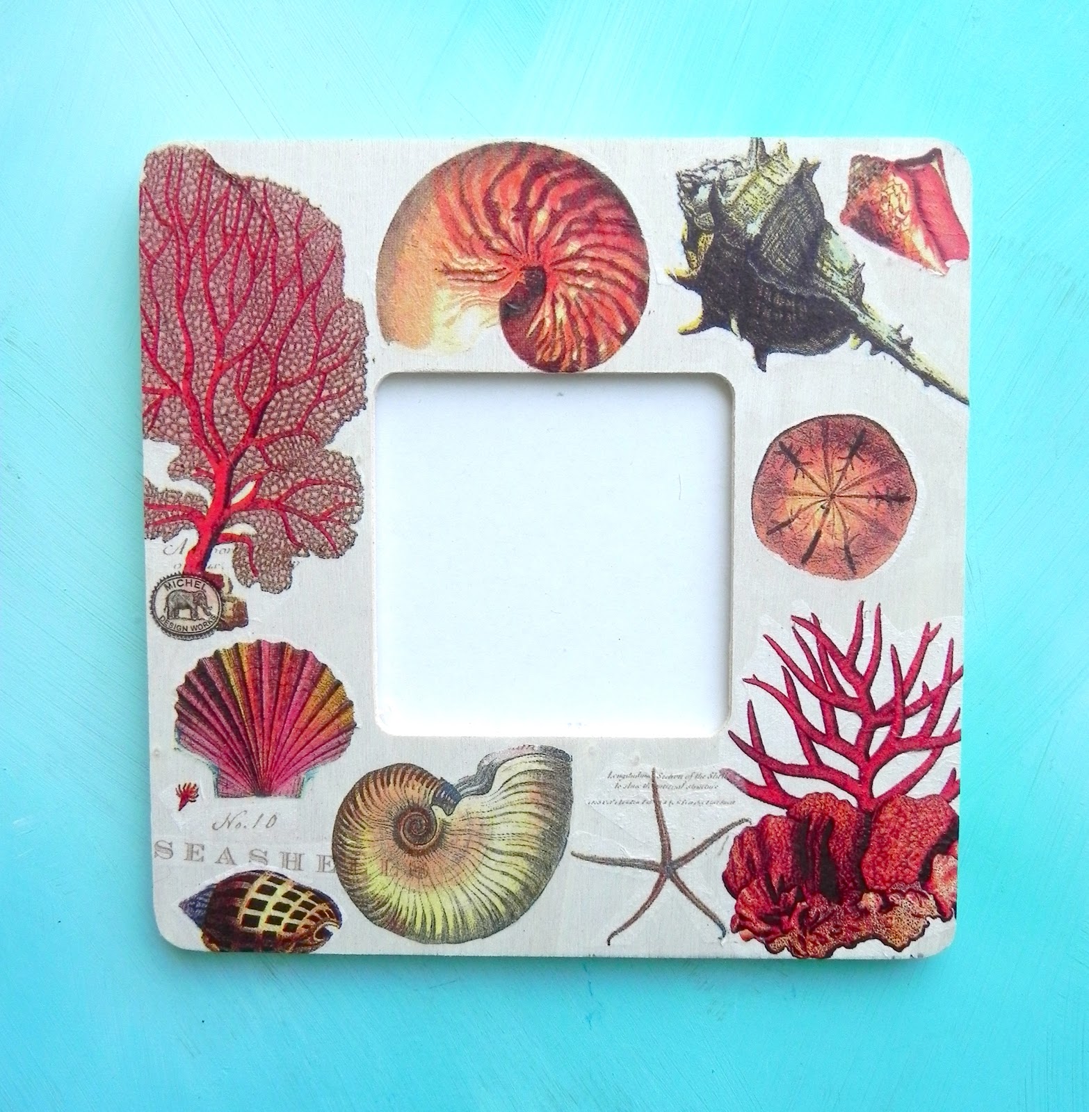 Summerland Cottage Studio: Decoupage Seashell Frame