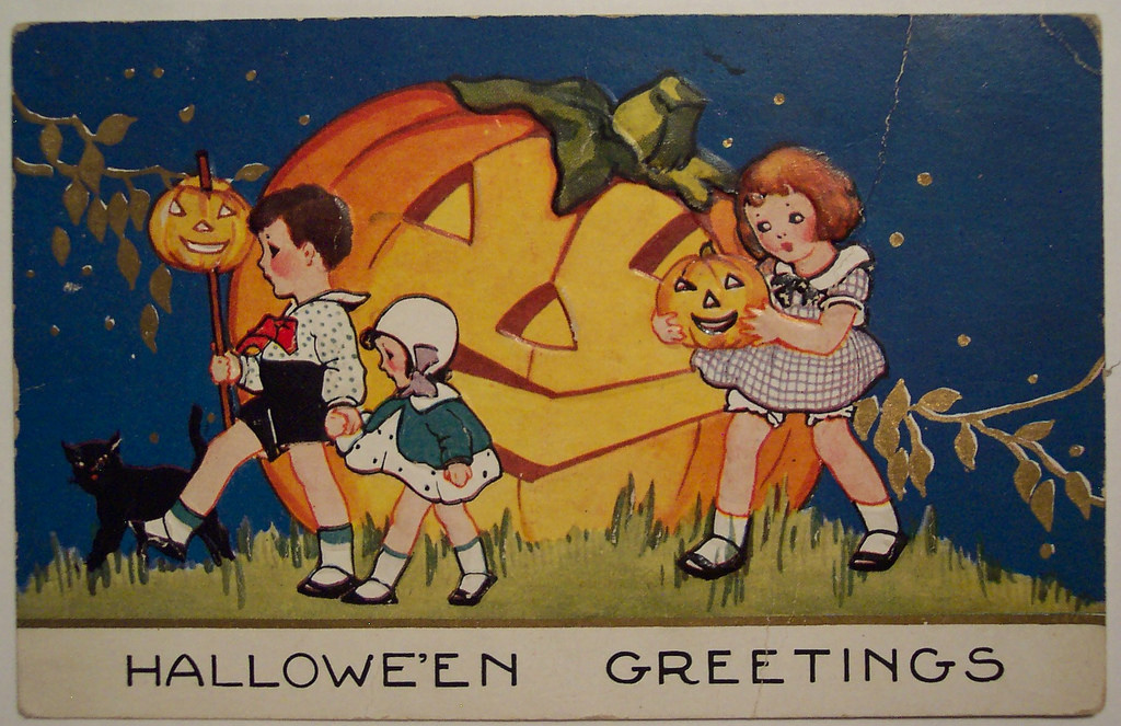 32 Lovely Vintage Halloween Postcards That Make You Feel Warm and ...
