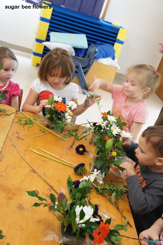 Sugar Bee Flowers: Flower arrangement for the kids