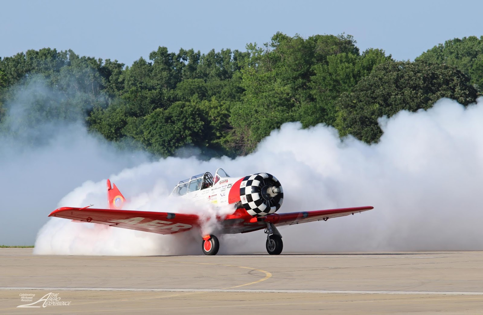 The Aero Experience: EAA AirVenture Oshkosh 2019: Airshows - Aeroshell ...