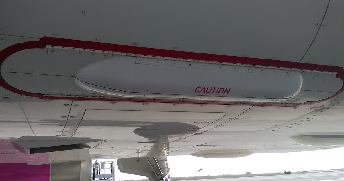 DESCOPERA AEROPORTUL KOGALNICEANU: RAT = Ram Air Turbine