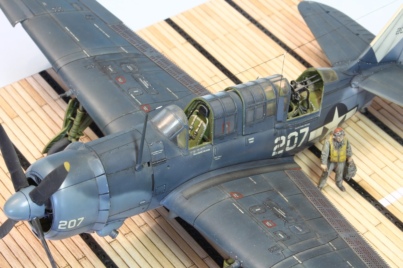 Istvan Michalko's scale models: Curtiss SB2C-4 Helldiver - 1/48 scale