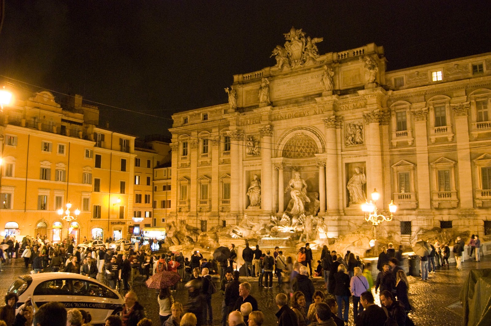 she goes abroad: Rome at night