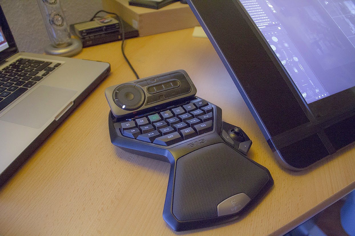 Wacom 27QHD + Ergotron Arm + Desktop Hacks ~ The Art of Fantasio