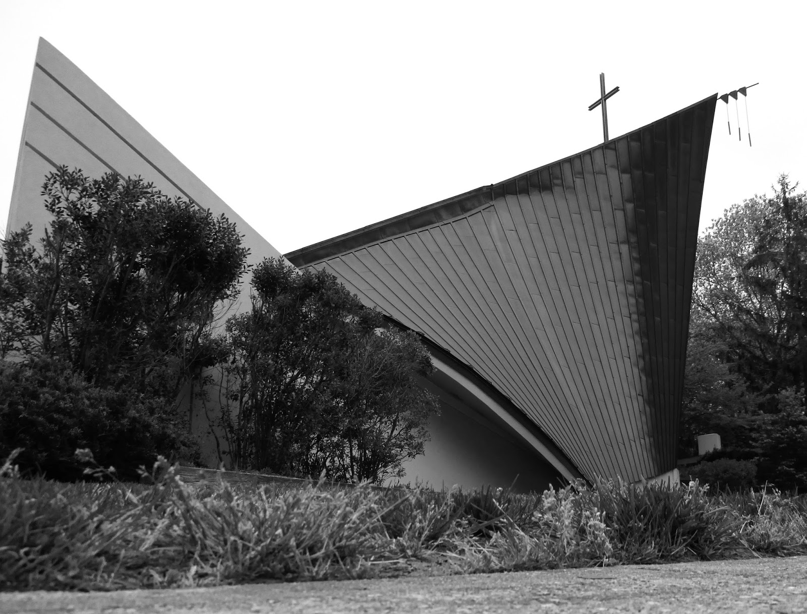 Welcome : Alternative Portfolio 16, The Fish Church