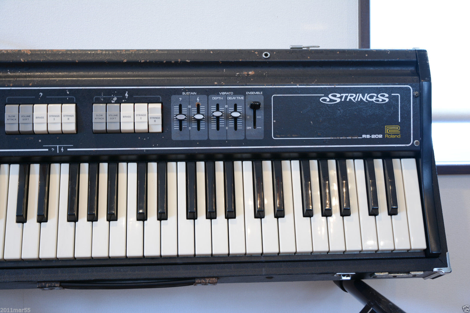 MATRIXSYNTH: Roland RS-202 Strings String/Brass Synthesizer SN 501404