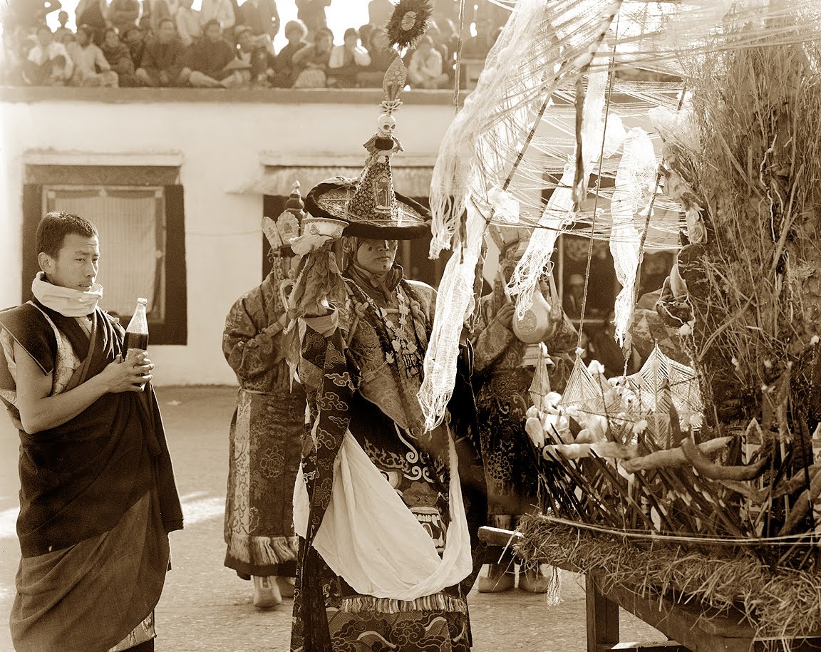 North Fife: Losar Male Water Dragon 2012