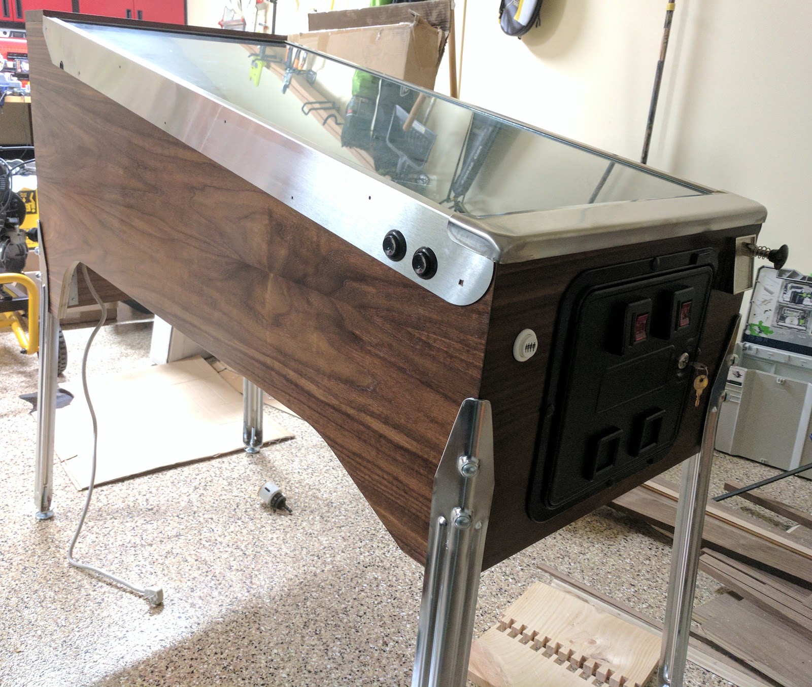 Pinball Chameleon's Guide to DIY Pinball Machine Construction: "The ...