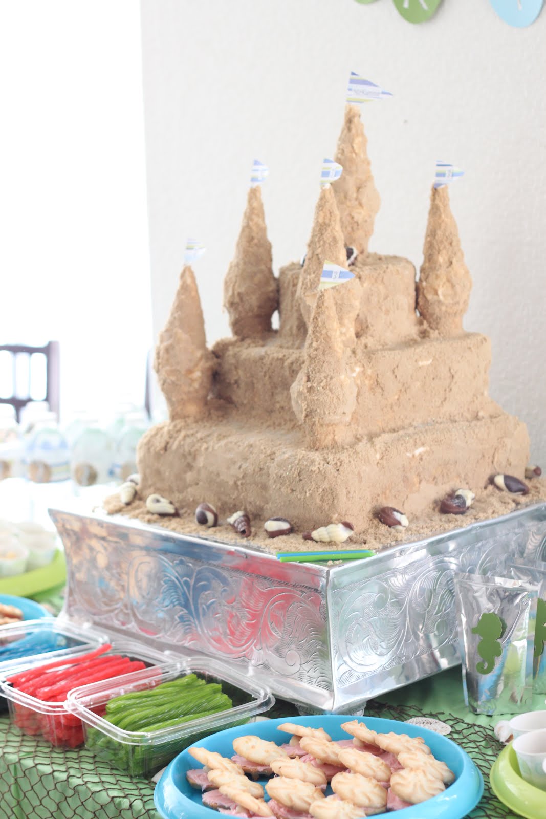 Jesicakes: Sand Castle Cake!