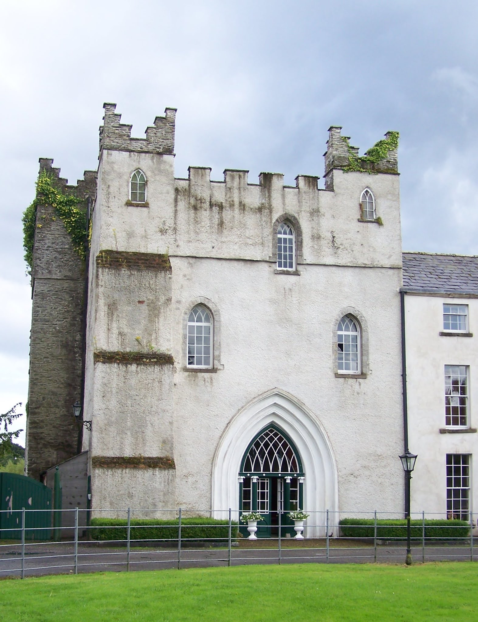 Irish Heraldry: Where in the County (11) Castles