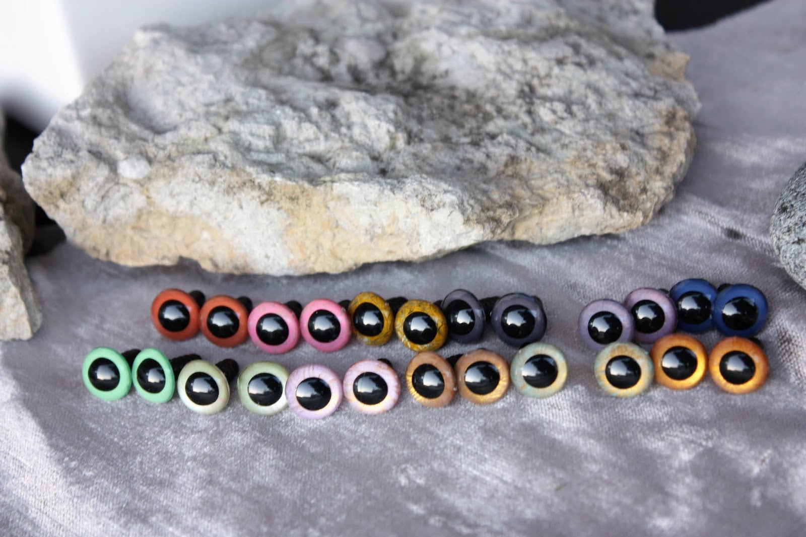 Happyamigurumi: Hand-Painted Toy Eyes - new sets available