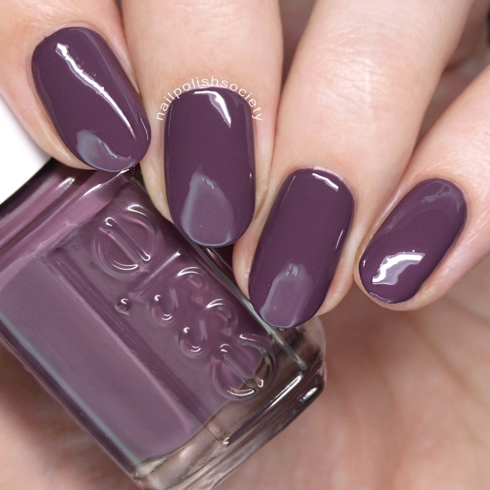 Nail Polish Society: Essie Summer 2018 Collection