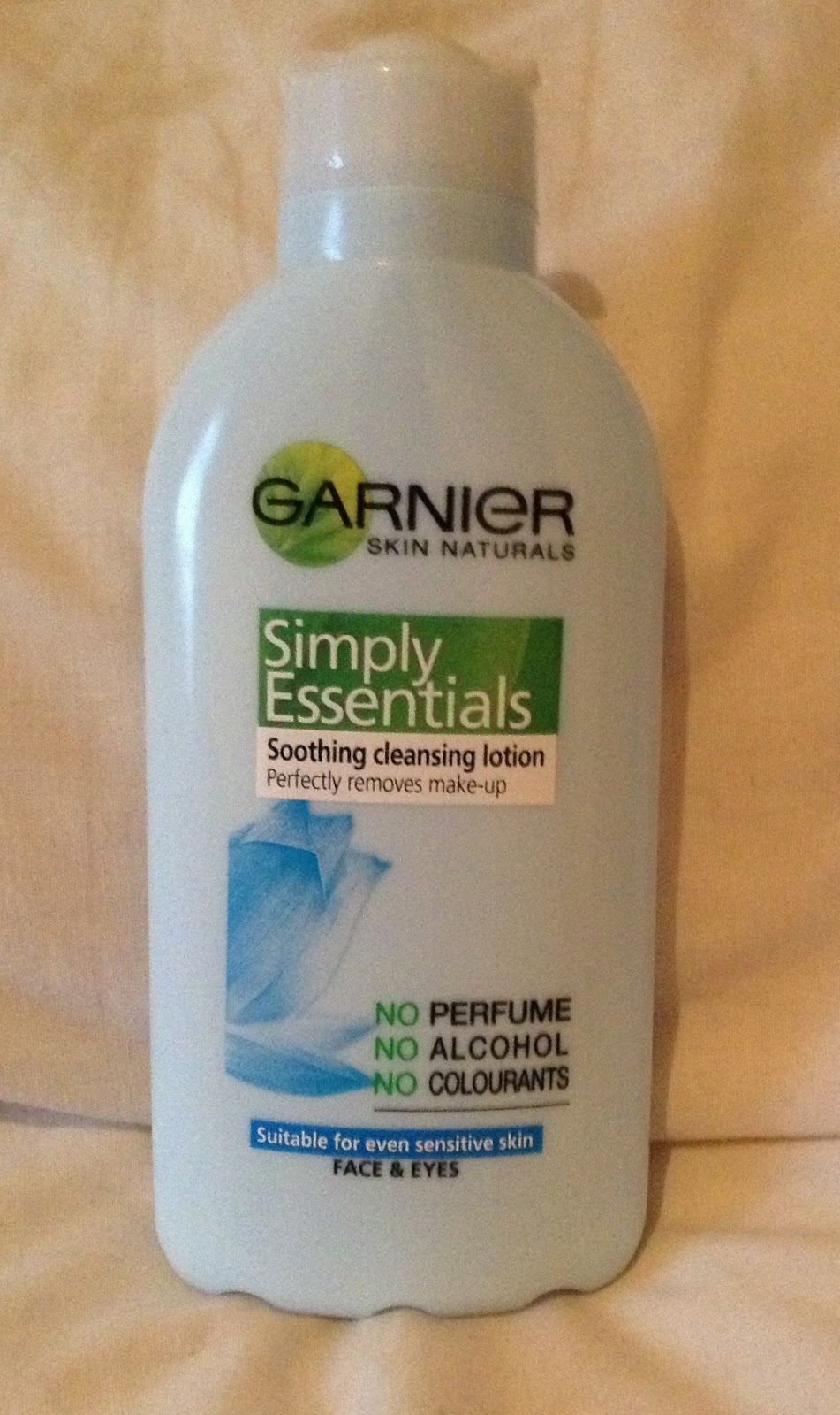 The Powdered Nose: Garnier Simply Essentials Soothing Cleansing Lotion ...