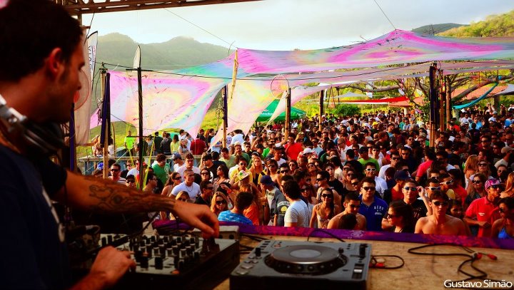 MODαAαMÉRICA: Opções de Look - Festa Rave