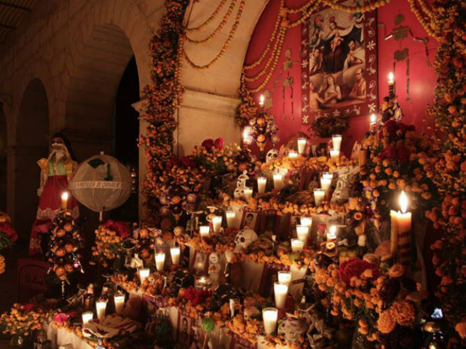 DIFERENTES TIPOS DE ALTARES - Todos Somos México con Celia Encuentro