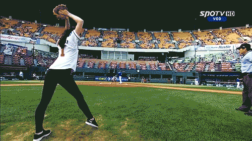 Korean gymnast throws awesome first pitch - Magazine-Photoshoot ...